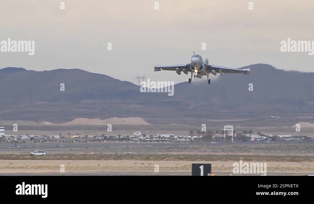 Pilot training exercises Stock Videos & Footage - HD and 4K Video Clips ...