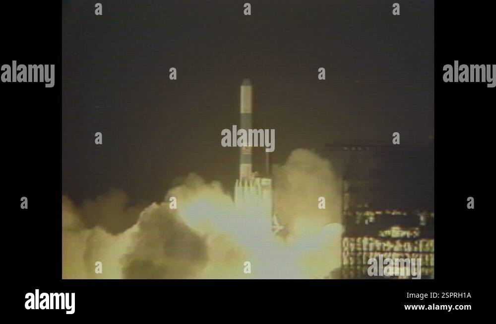 Unmanned rocket Stock Videos & Footage - HD and 4K Video Clips - Alamy