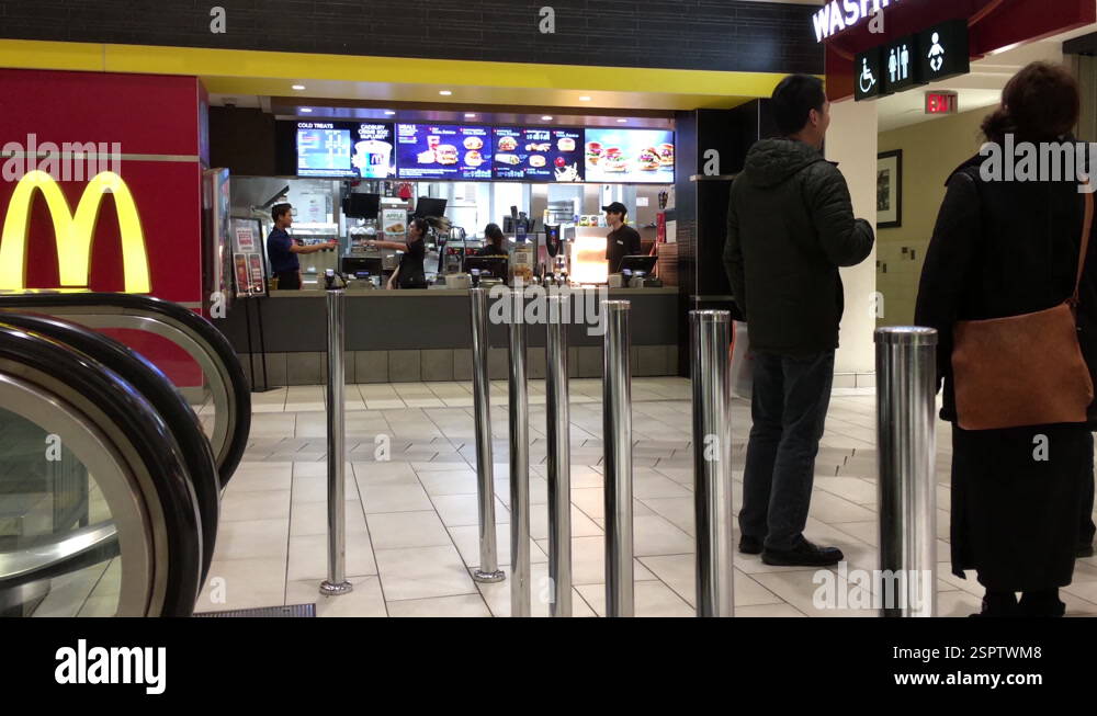Mcdonalds food order Stock Videos & Footage - HD and 4K Video Clips - Alamy