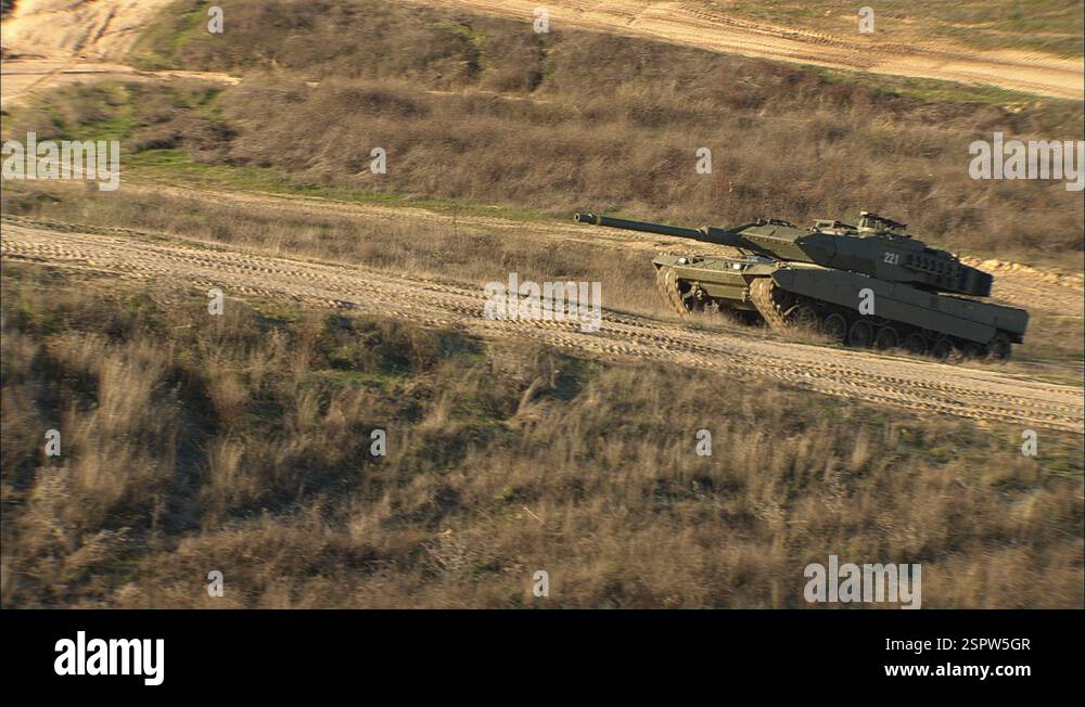 Deployment of battle tanks Stock Video Footage - Alamy