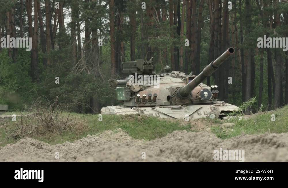 Military Tank Shoots On The Target Stock Video Footage - Alamy
