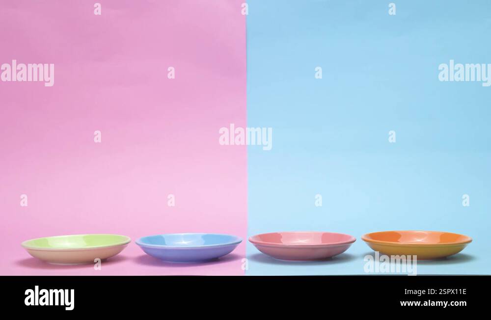 Coffee plates Stock Videos & Footage - HD and 4K Video Clips - Alamy