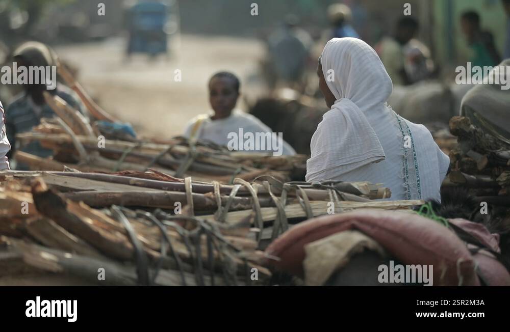 Ethiopia Gondar Marketplace street scene in Mekelle poverty village ...