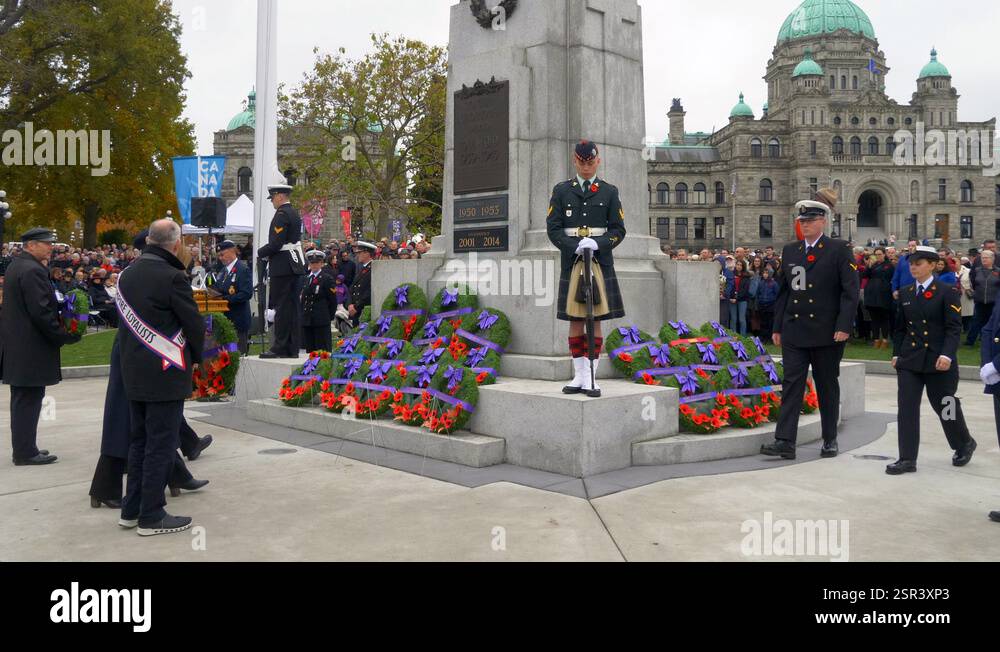 Canada War Memorial Remembrance Day Service, World War Military Canada ...