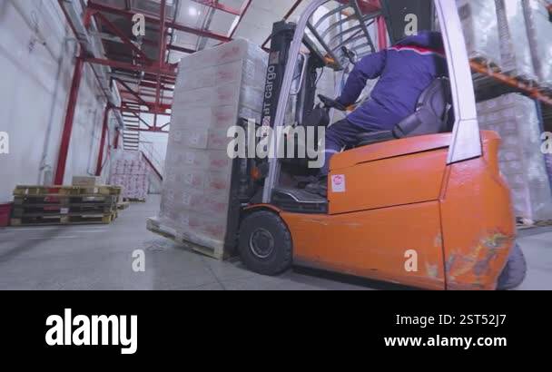 Refrigerated Warehouse. Frozen storage warehouse. Refrigerated and ...
