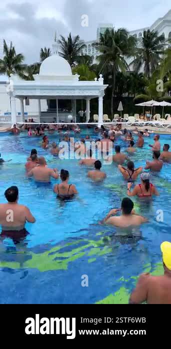 Swimming pool cancun mexico Stock Videos & Footage - HD and 4K Video ...