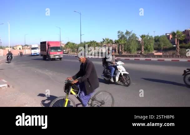 Marrakech tourist carriage Stock Videos & Footage - HD and 4K Video ...
