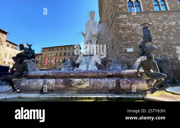 Florence, Italy - 05 02 2023: Fountain of Neptune in Piazza della ...
