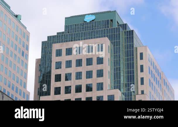 Salesforce office building in Toronto Canada - TORONTO, ONTARIO CANADA ...
