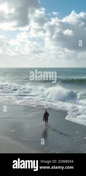 A mesmerizing and dynamic seaside atmosphere Stock Video Footage - Alamy