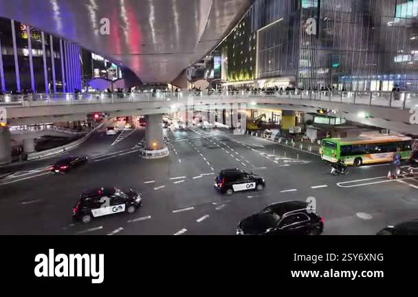 Shibuya Tokyo Japan Bustling Urban Shopping and Entertainment Hub, Dec ...