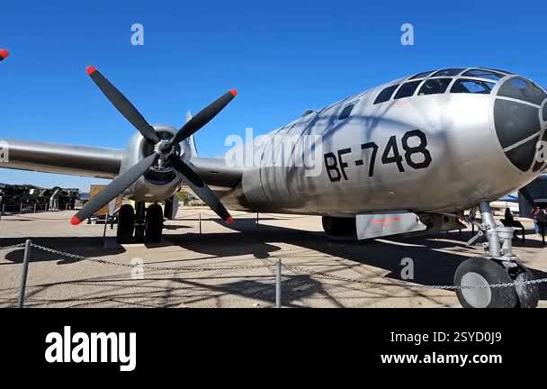 Wwii fat man nuclear Stock Videos & Footage - HD and 4K Video Clips - Alamy