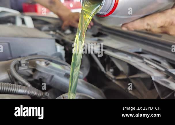 Synthetic lubricant Stock Videos & Footage - HD and 4K Video Clips - Alamy