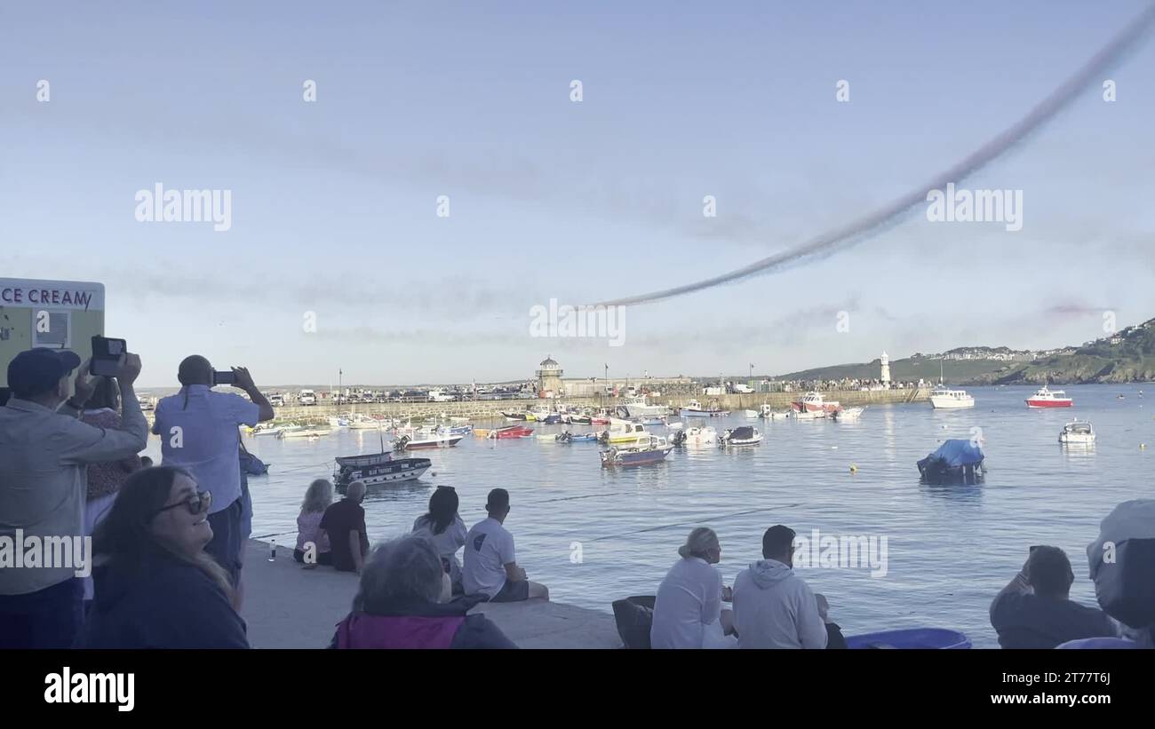 St Ives onlookers enjoy Red Arrow display Stock Video Footage - Alamy