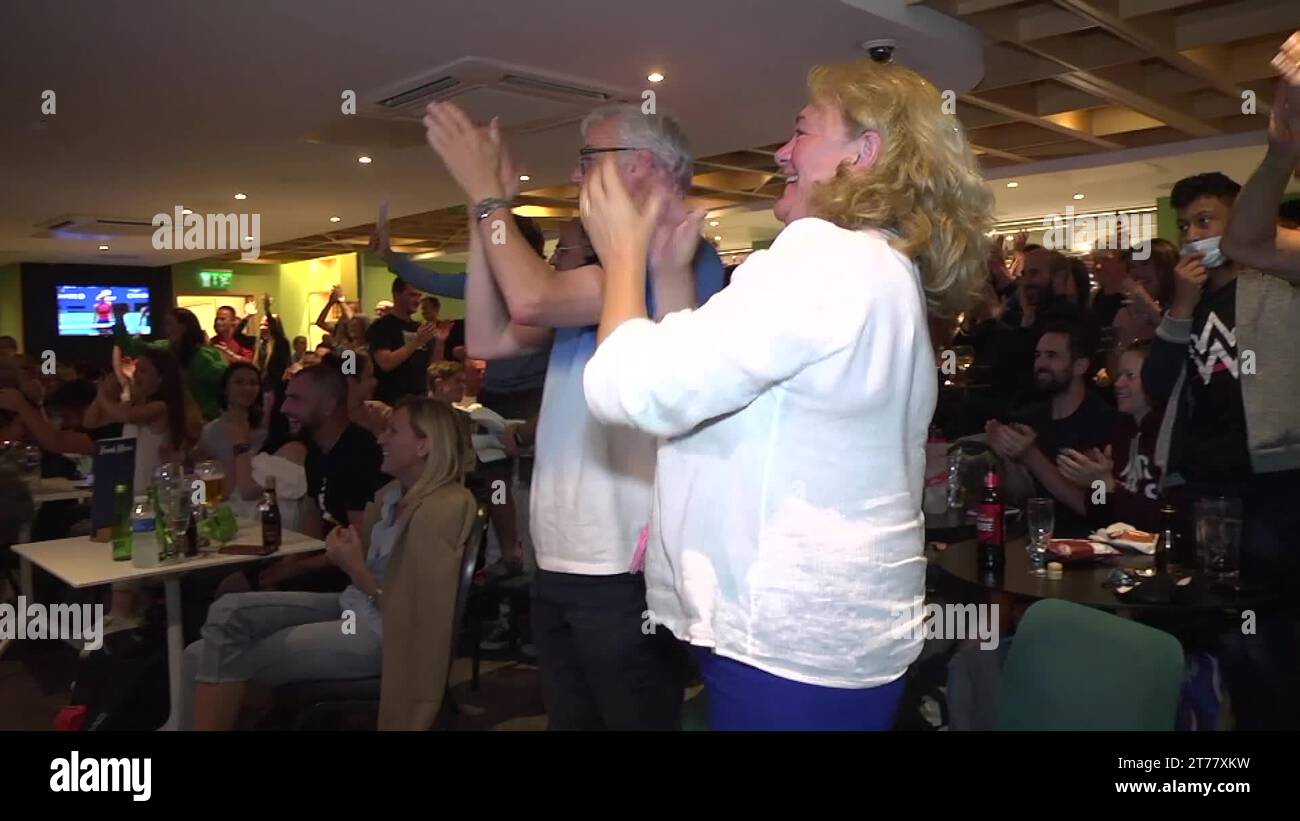 Emma raducanu fans Stock Videos & Footage - HD and 4K Video Clips - Alamy