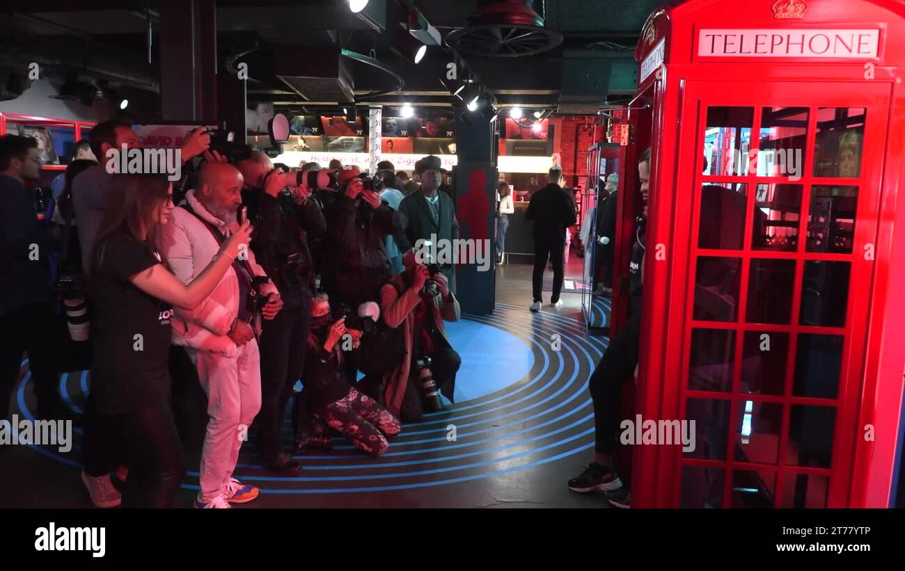 New David Bowie pop-up shop opens in London Stock Video Footage - Alamy