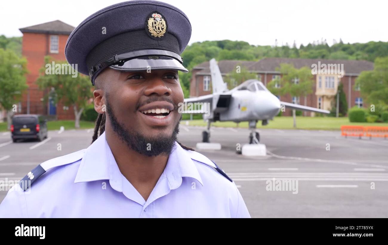 Aircraftman Stock Videos & Footage - HD and 4K Video Clips - Alamy
