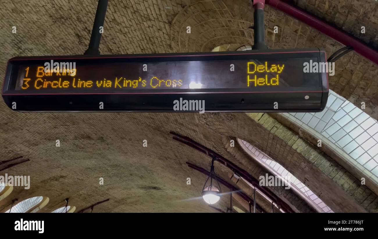 London tube delays Stock Videos & Footage - HD and 4K Video Clips - Alamy