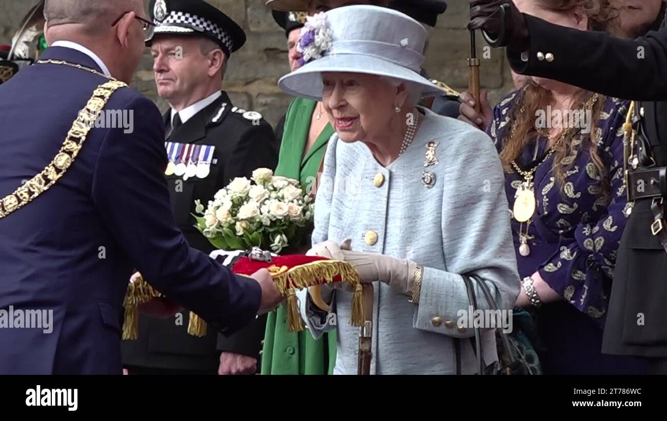 Queen scotland edinburgh palace Stock Videos & Footage - HD and 4K ...
