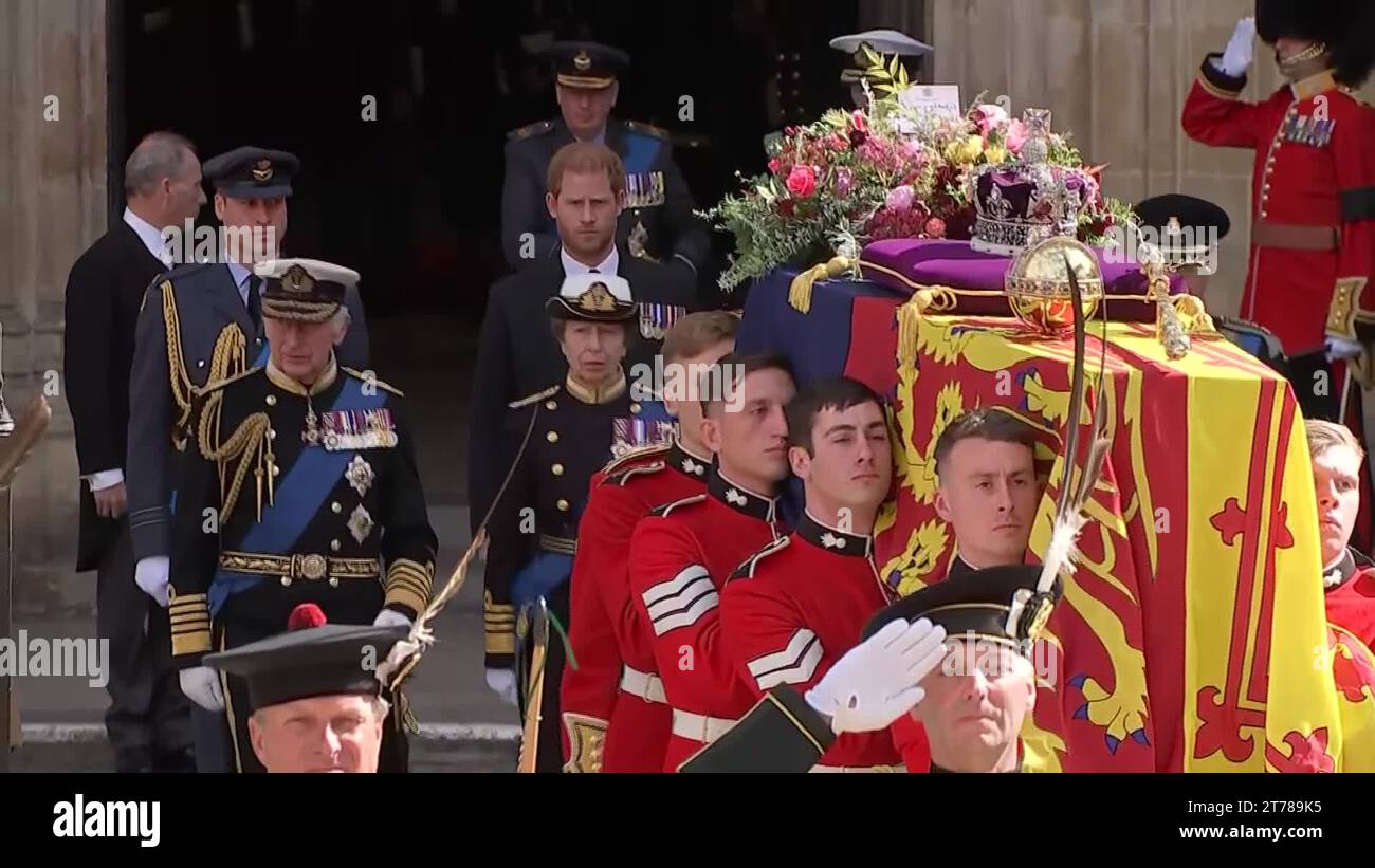 Central london for her funeral service Stock Videos & Footage - HD and ...