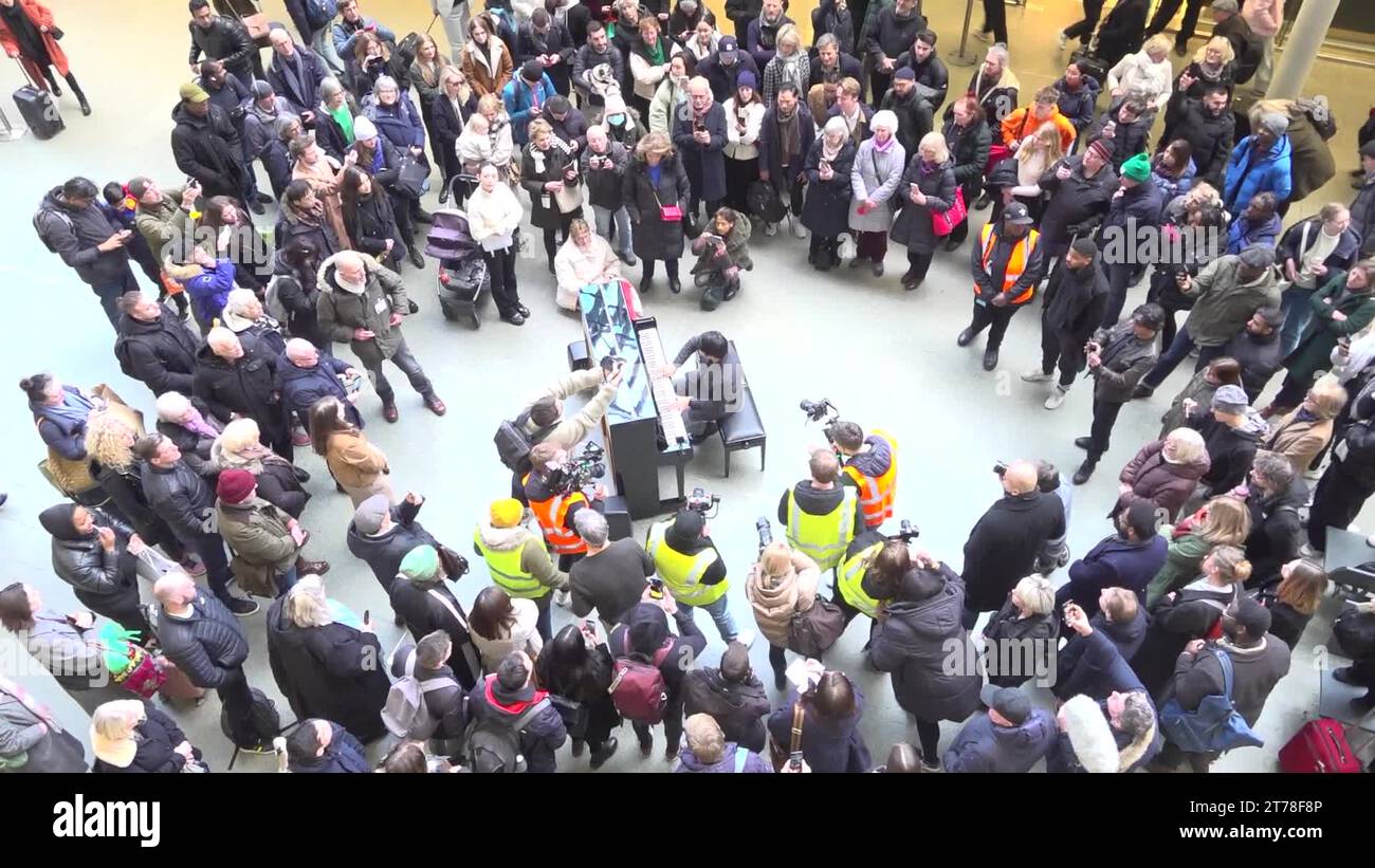 Alice lang Stock Videos & Footage - HD and 4K Video Clips - Alamy