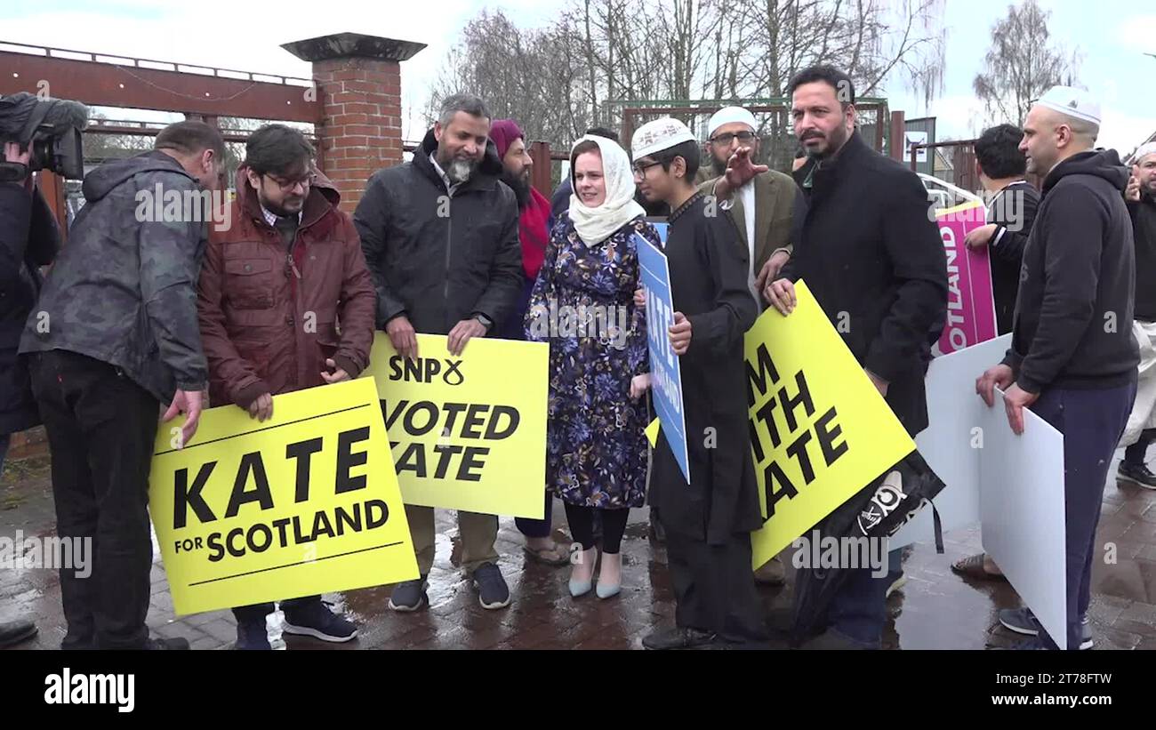 Early doors Stock Videos & Footage - HD and 4K Video Clips - Alamy