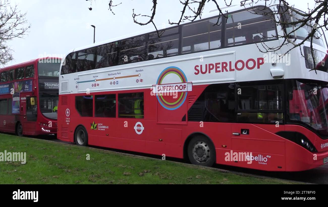 Tfl superloop Stock Videos & Footage - HD and 4K Video Clips - Alamy