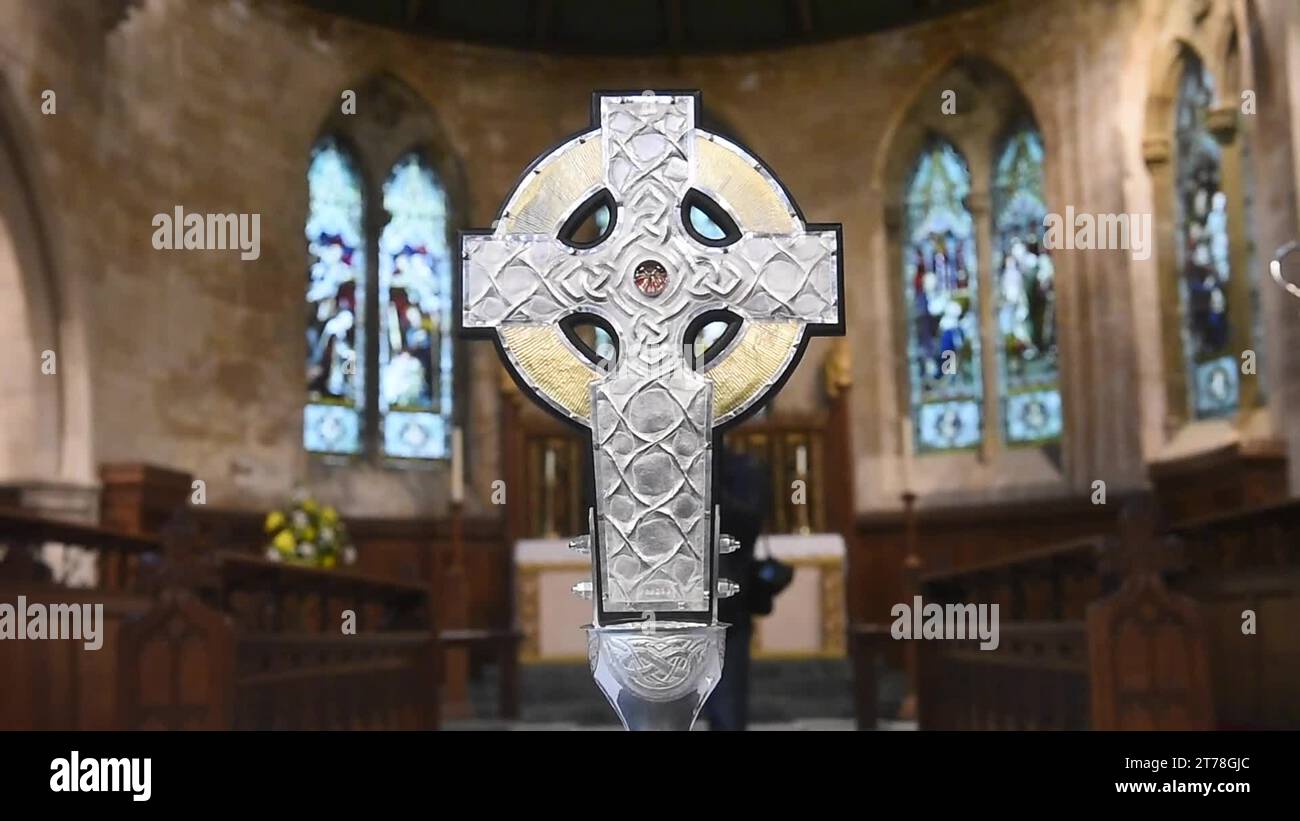 Coronation cross Stock Videos & Footage - HD and 4K Video Clips - Alamy