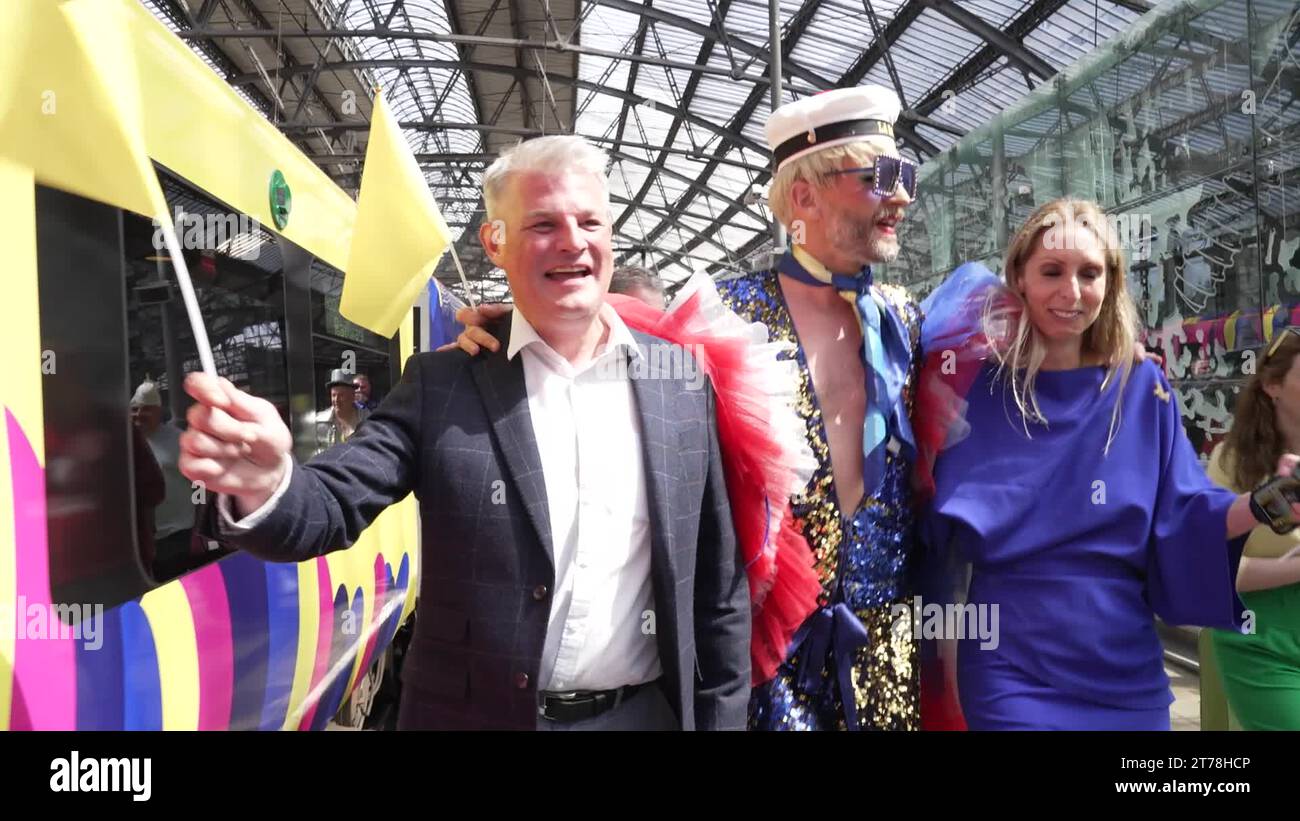 Eurovision fans Stock Videos & Footage - HD and 4K Video Clips - Alamy