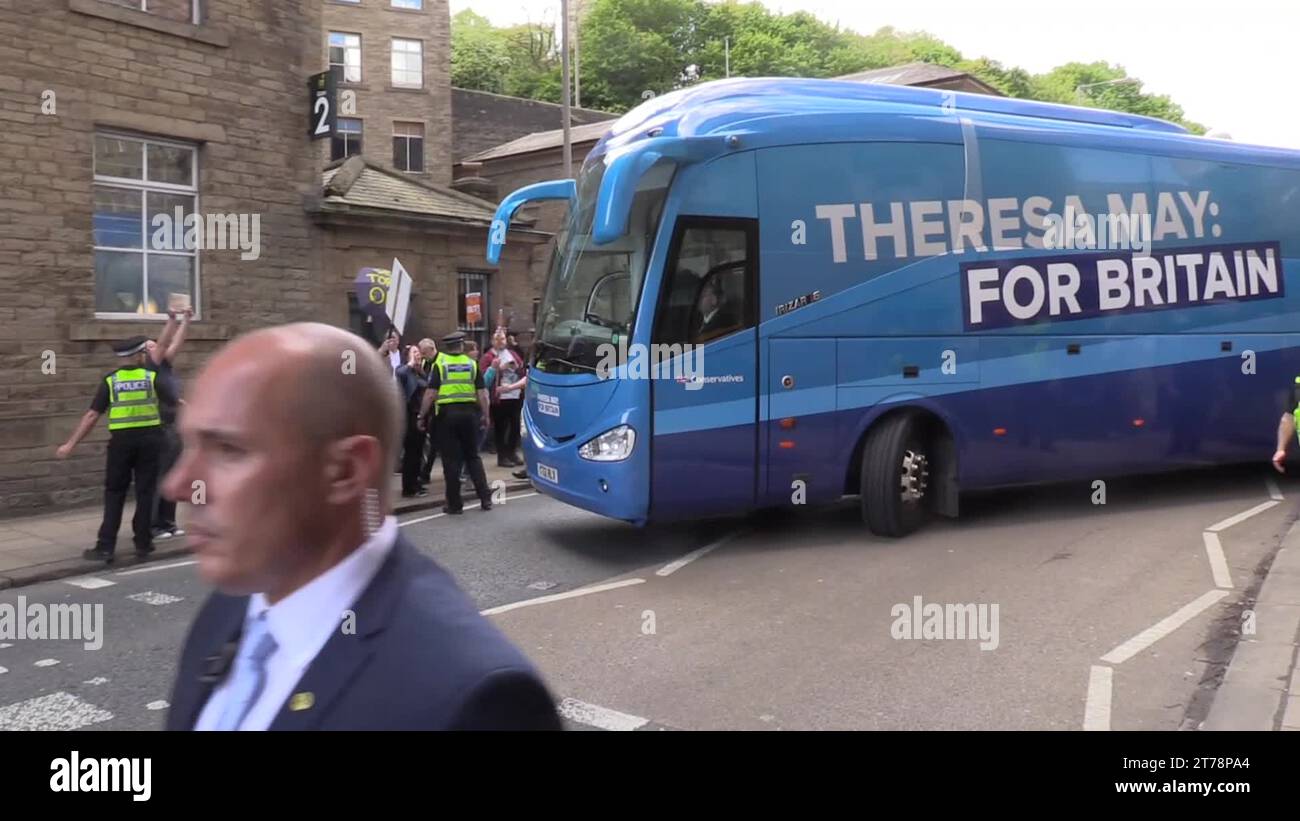 Battle buses Stock Videos & Footage - HD and 4K Video Clips - Alamy