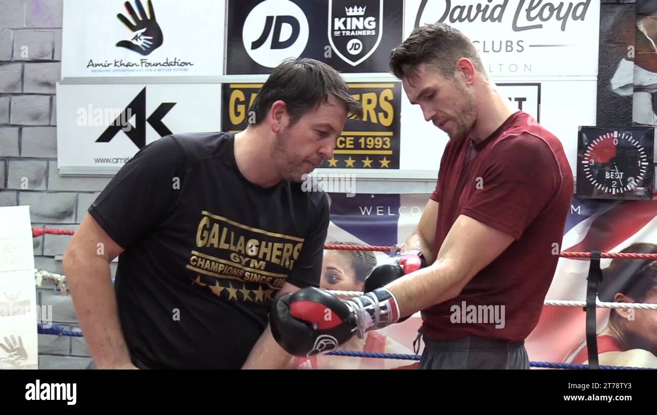 Callum smith boxer Stock Videos & Footage - HD and 4K Video Clips - Alamy