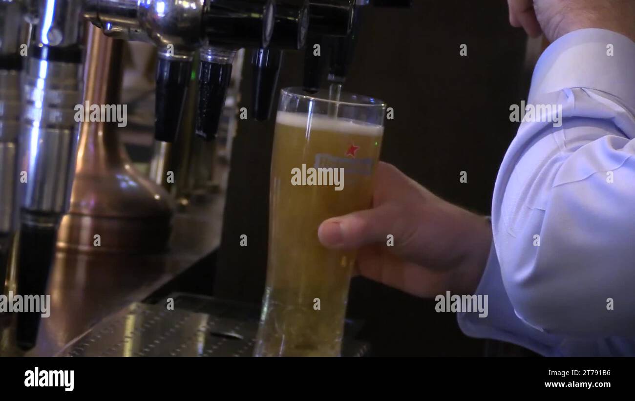 Irish pubs serve alcohol on Good Friday for first time in decades Stock ...