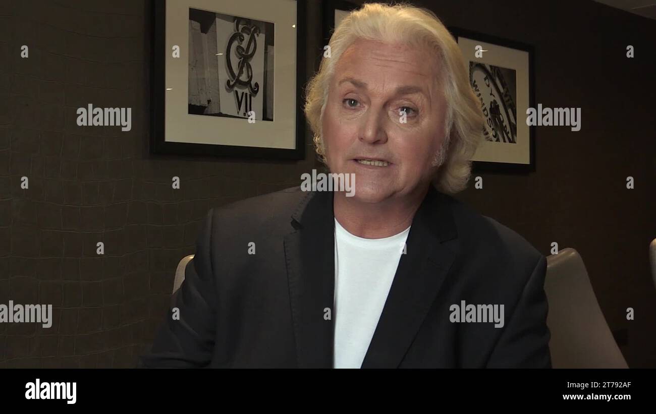 Princess diana wedding dress tiara Stock Videos & Footage - HD and 4K ...