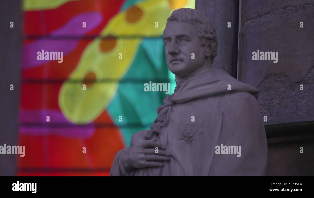 David Hockney unveils window tribute to Queen at Westminster Abbey ...