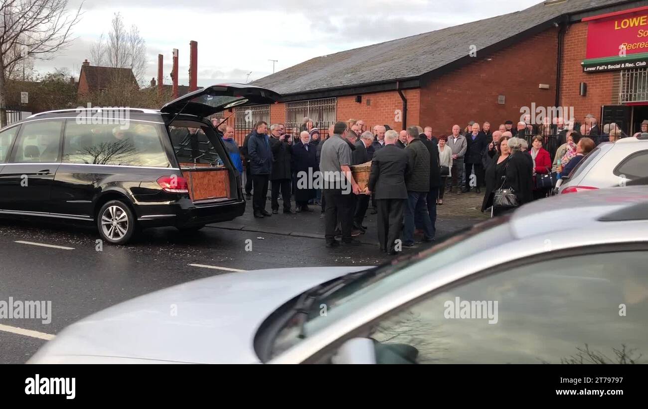 Funeral garland Stock Videos & Footage - HD and 4K Video Clips - Alamy
