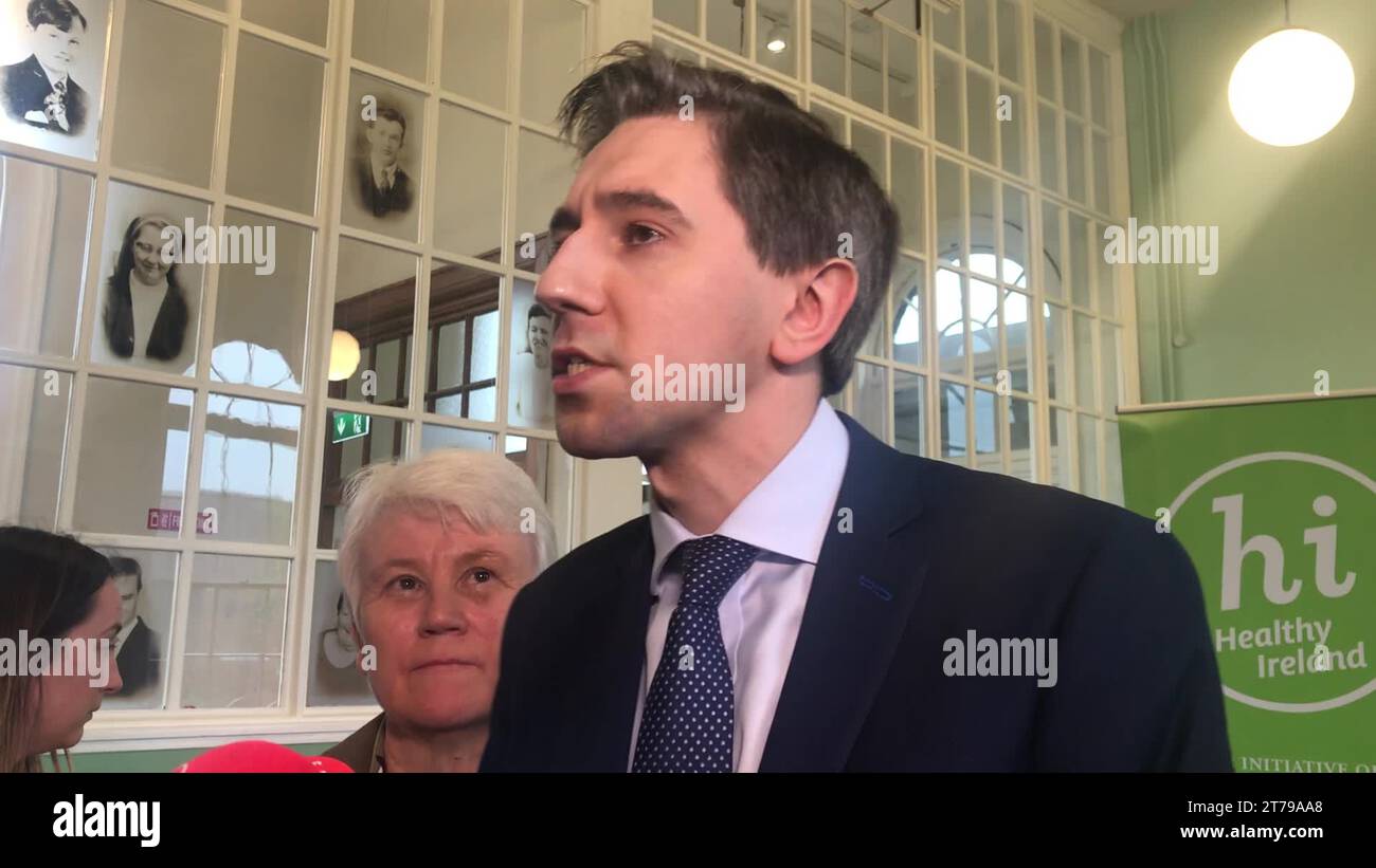 Smear tests Stock Videos & Footage - HD and 4K Video Clips - Alamy