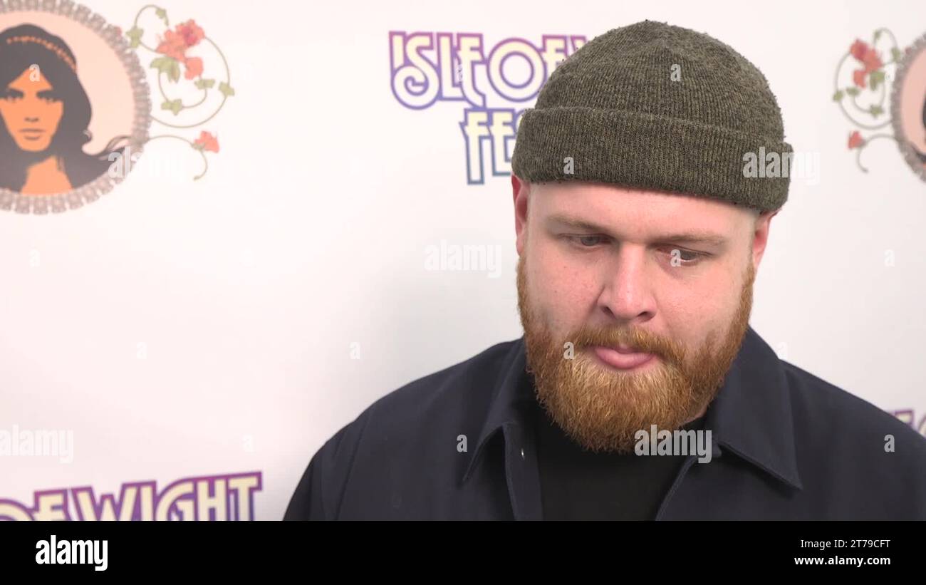 Tom walker singer Stock Videos & Footage - HD and 4K Video Clips - Alamy