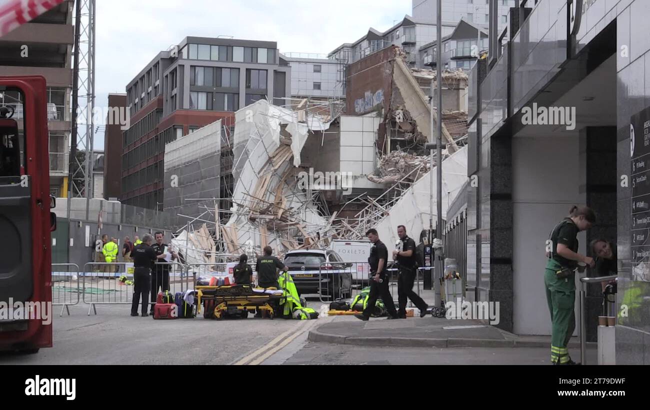Scaffolding collapse Stock Videos & Footage - HD and 4K Video Clips - Alamy