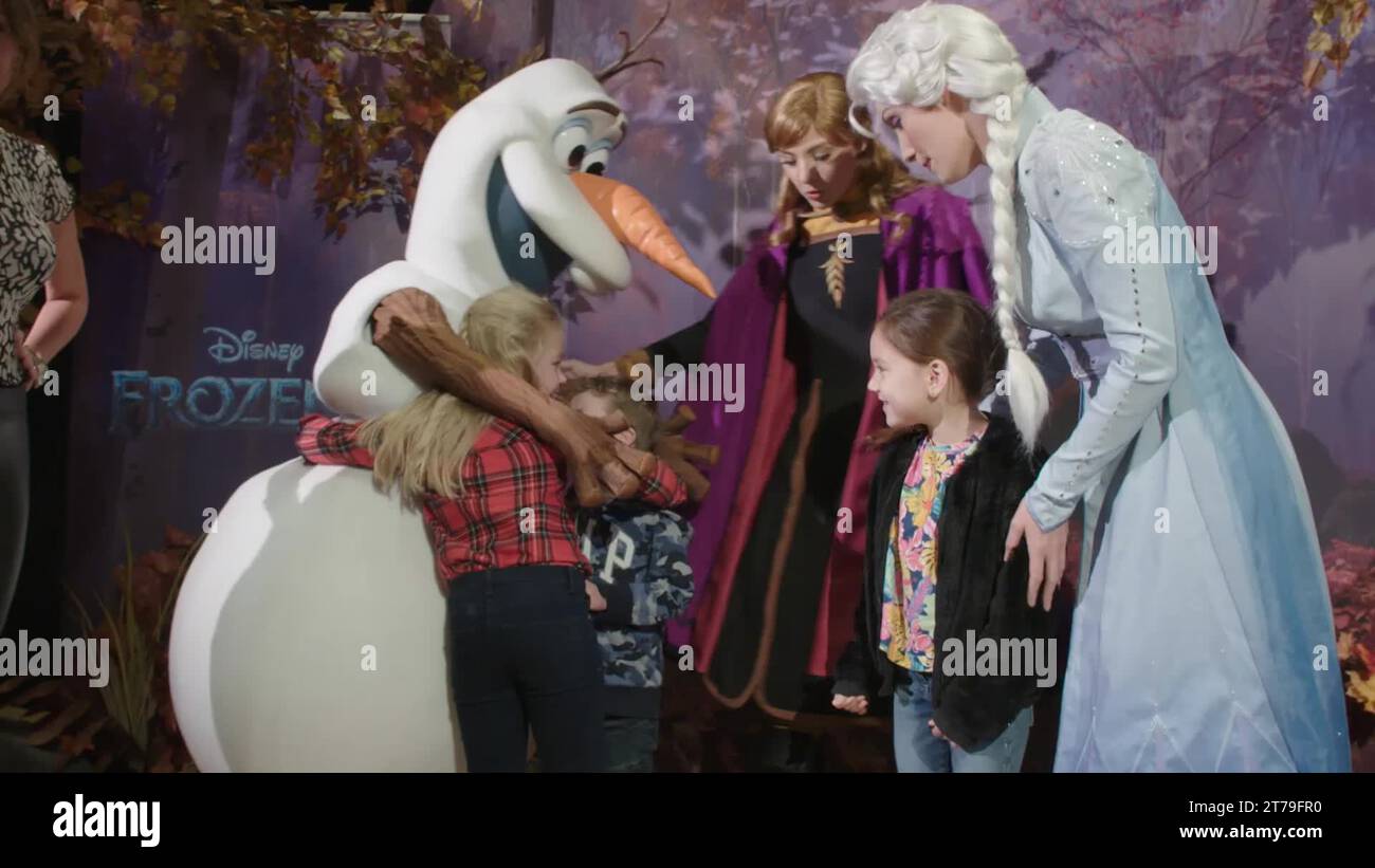 Elsa frozen 2 Stock Videos & Footage - HD and 4K Video Clips - Alamy