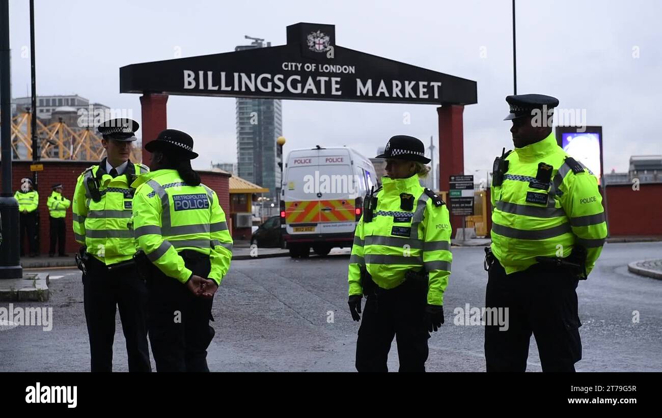 Billingsgate fish market Stock Videos & Footage - HD and 4K Video Clips ...