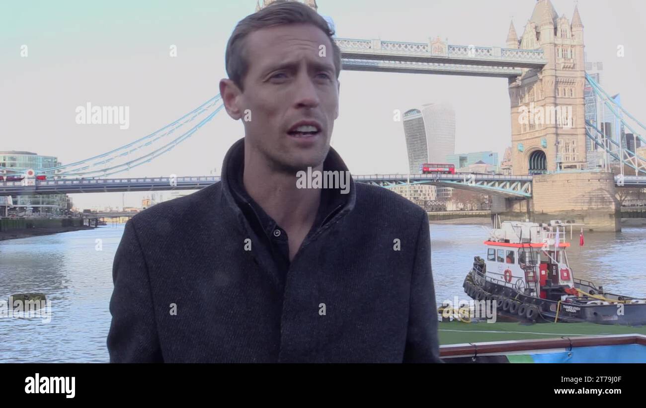 Peter crouch soccer Stock Videos & Footage - HD and 4K Video Clips - Alamy