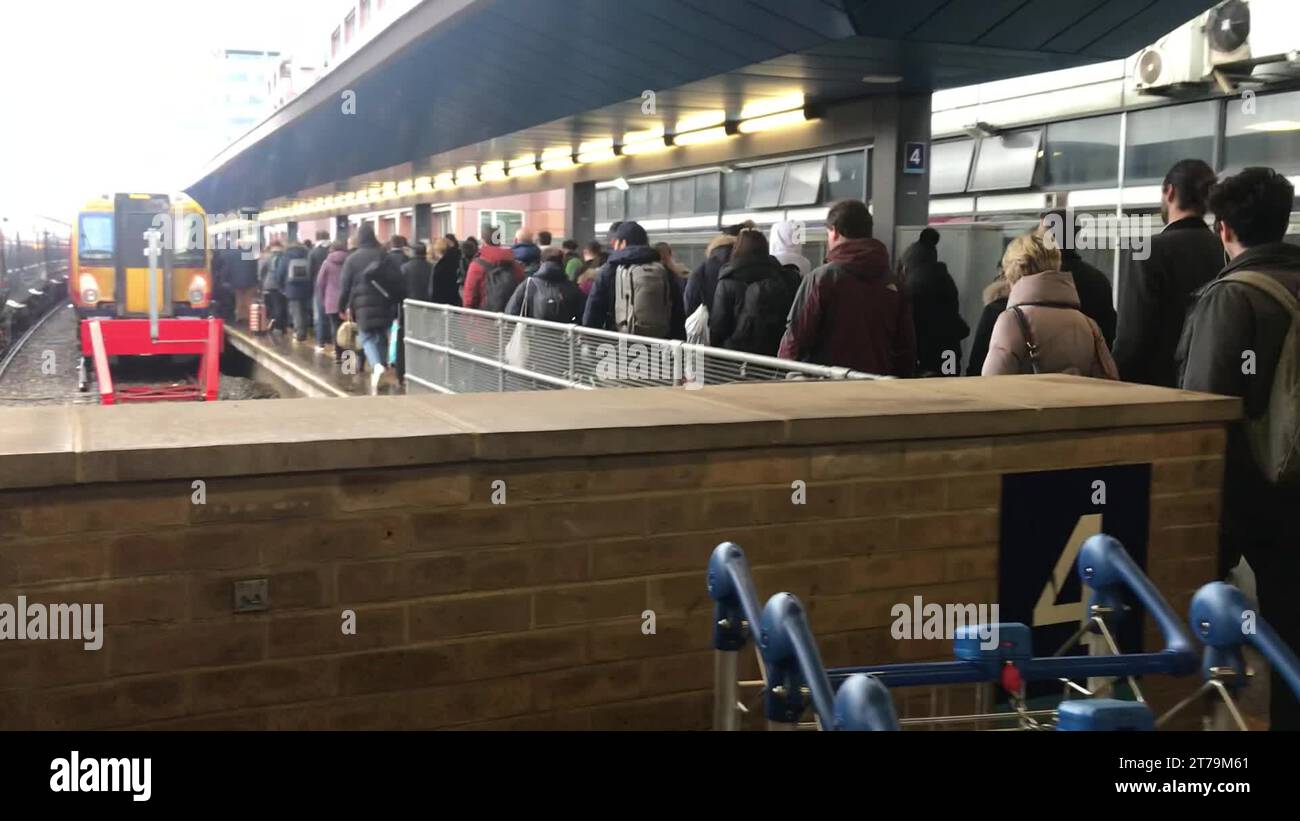 Reading rail station Stock Videos & Footage - HD and 4K Video Clips - Alamy