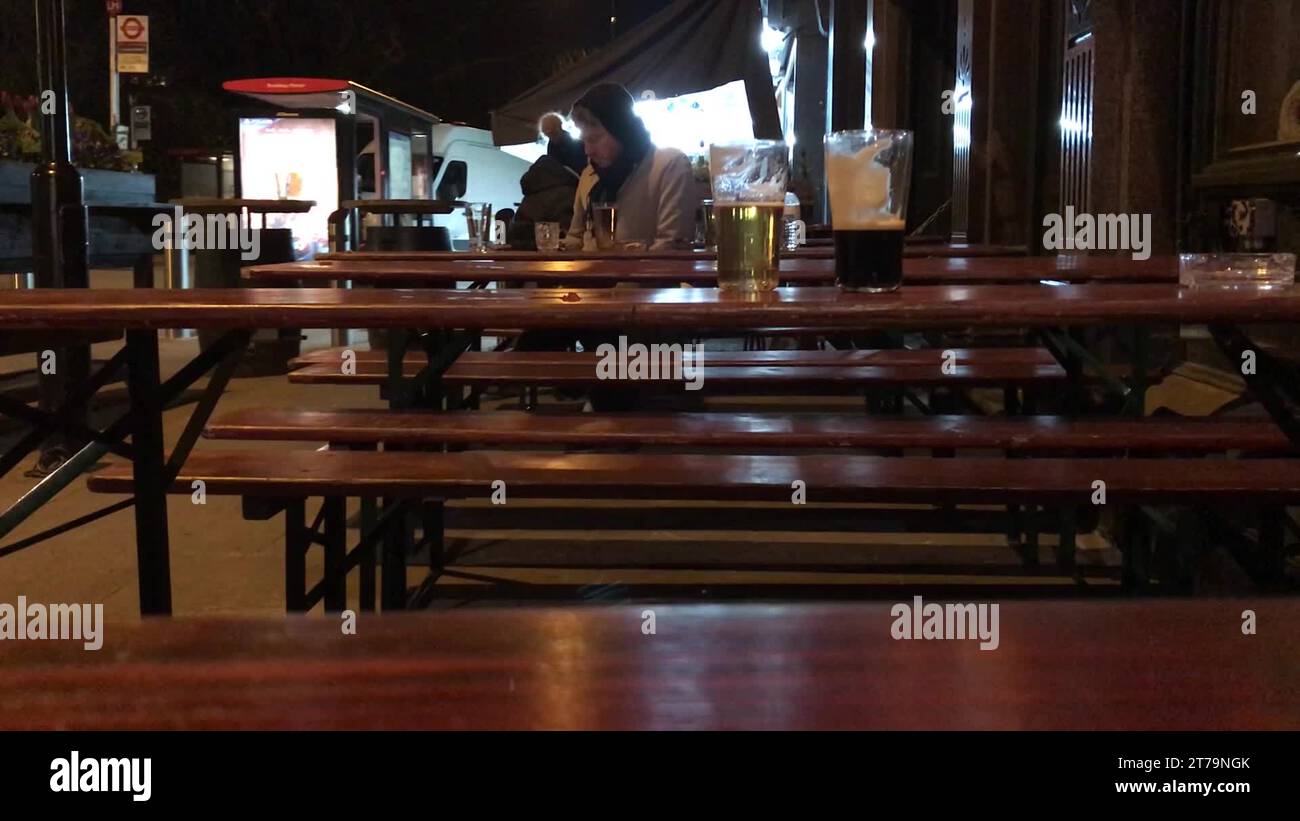 Closure bar Stock Videos & Footage - HD and 4K Video Clips - Alamy