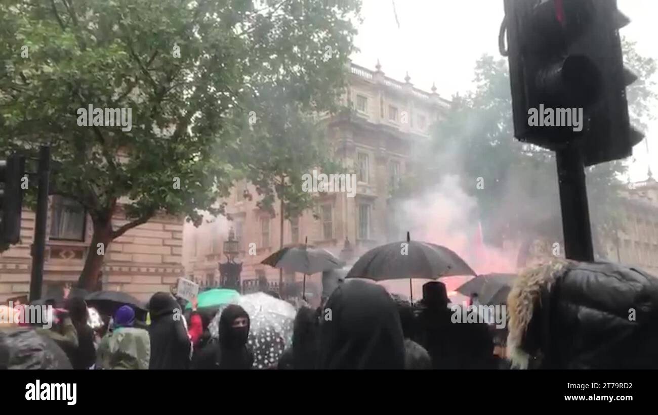 Police clash people Stock Videos & Footage - HD and 4K Video Clips - Alamy