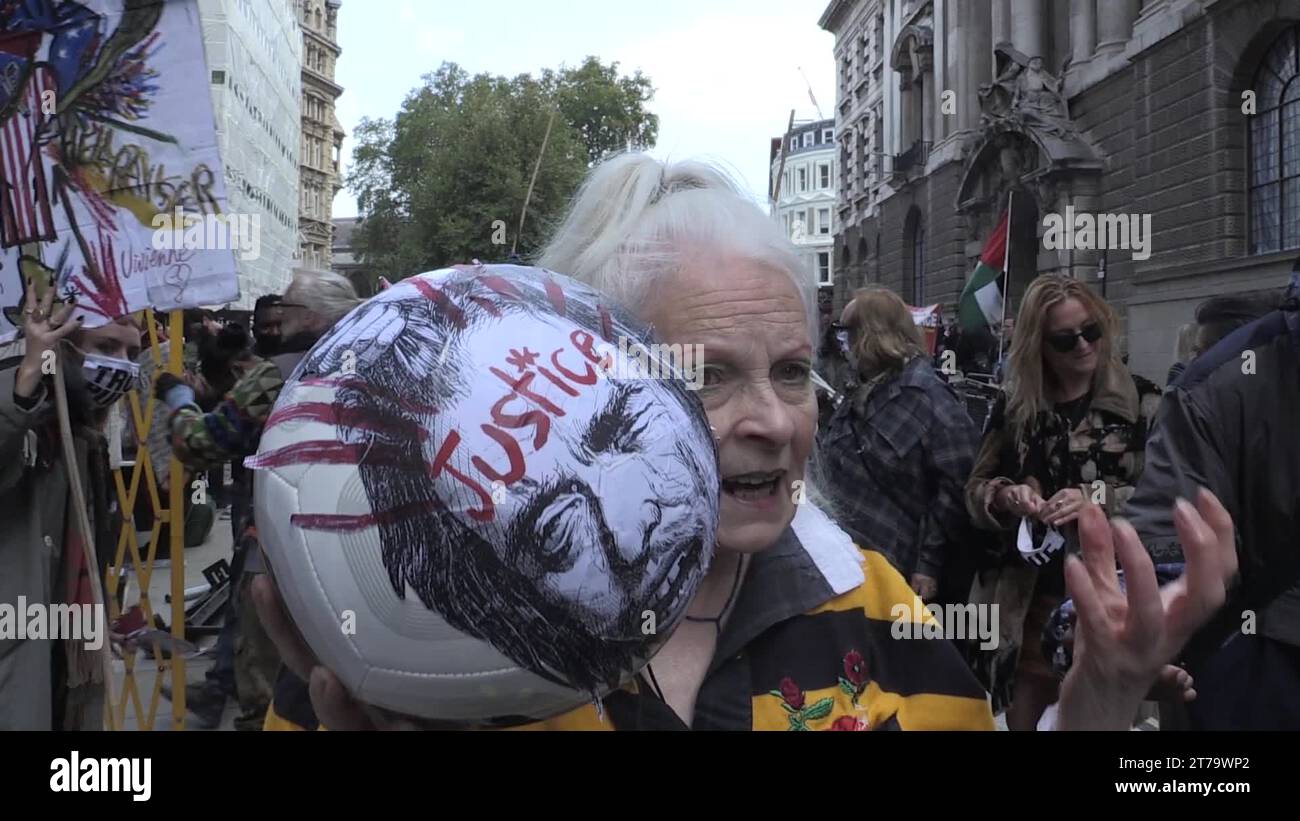 Plotting children Stock Videos & Footage - HD and 4K Video Clips - Alamy