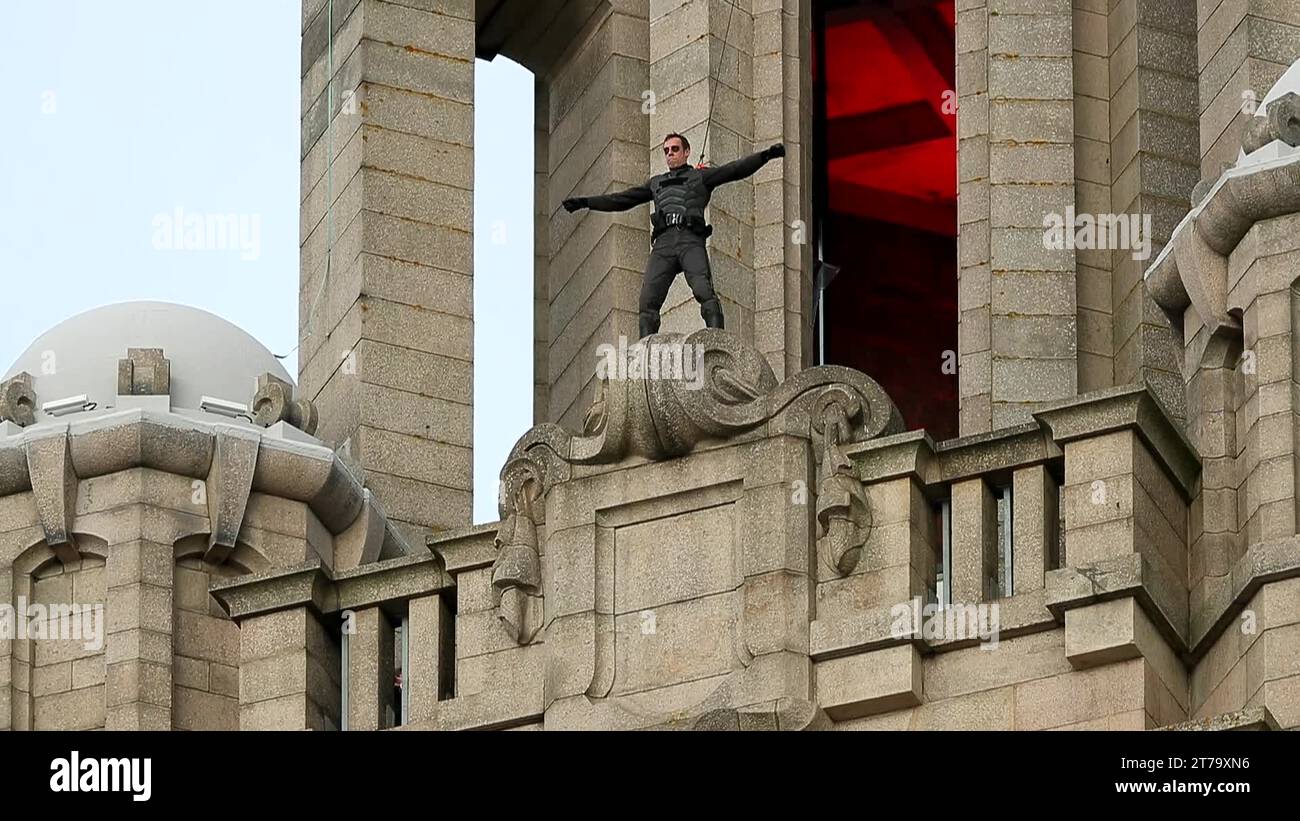 The batman building Stock Videos & Footage - HD and 4K Video Clips - Alamy