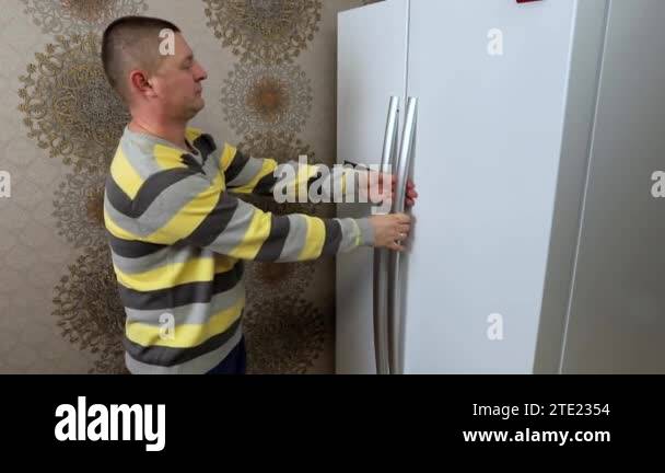 Joy at the door Stock Videos & Footage - HD and 4K Video Clips - Alamy