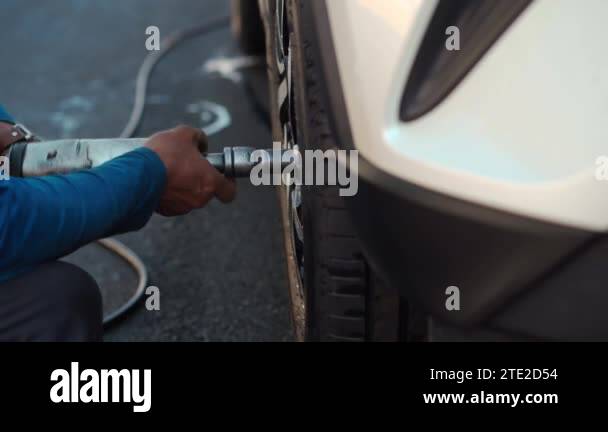 Mechanic check new tire Stock Videos & Footage - HD and 4K Video Clips ...