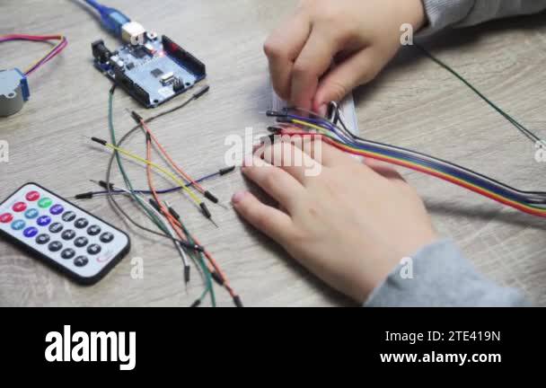 Sensor Cables Stock Videos And Footage Hd And 4k Video Clips Alamy