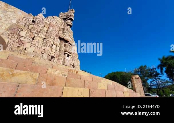 Merida, an iconic Homeland Monument, Monumento a la Patria, sculptured ...